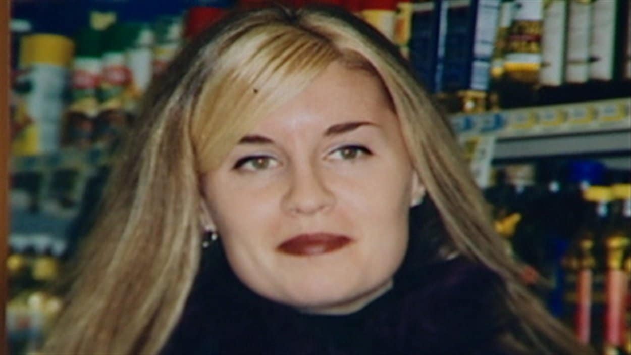 Il y a dix ans, une étudiante d'Ottawa était assassinée | Radio-Canada.ca
