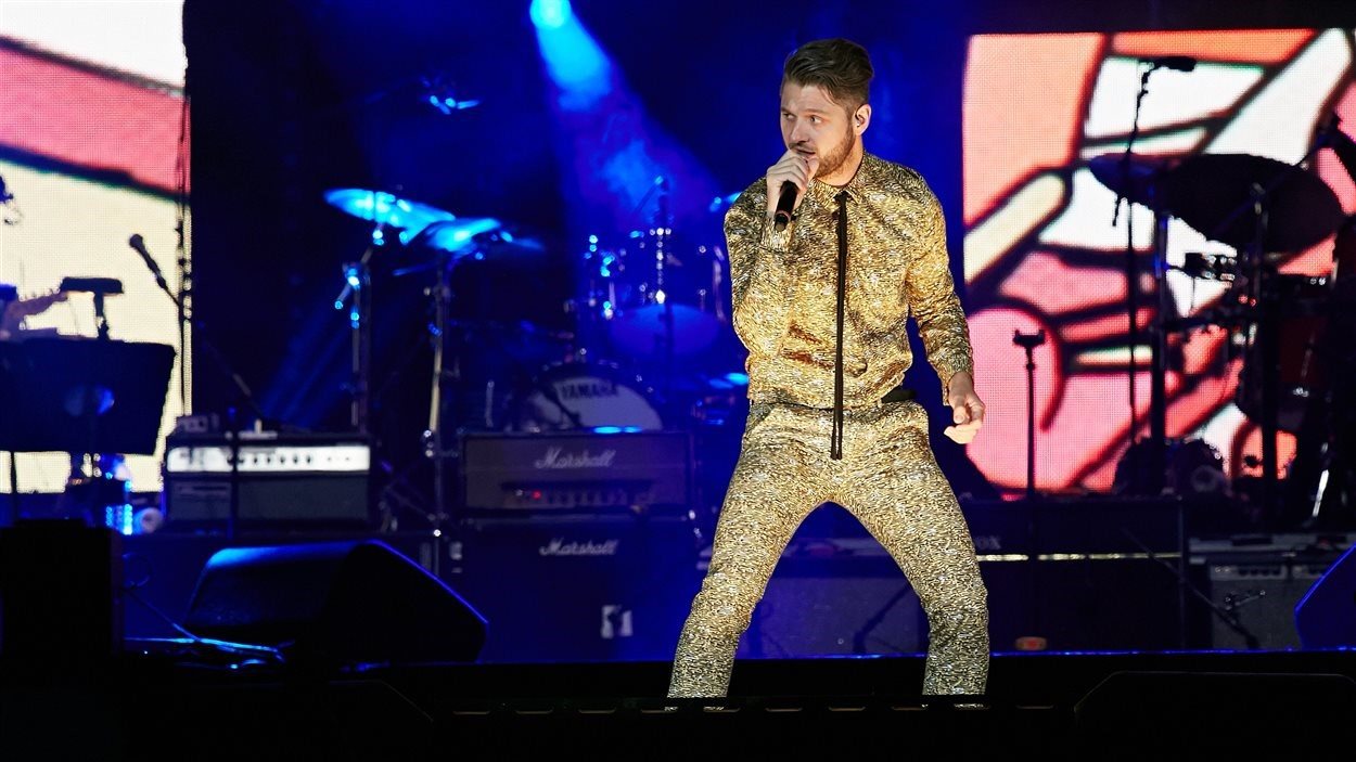 Pierre Lapointe en tournée au Québec et en Europe | Radio-Canada