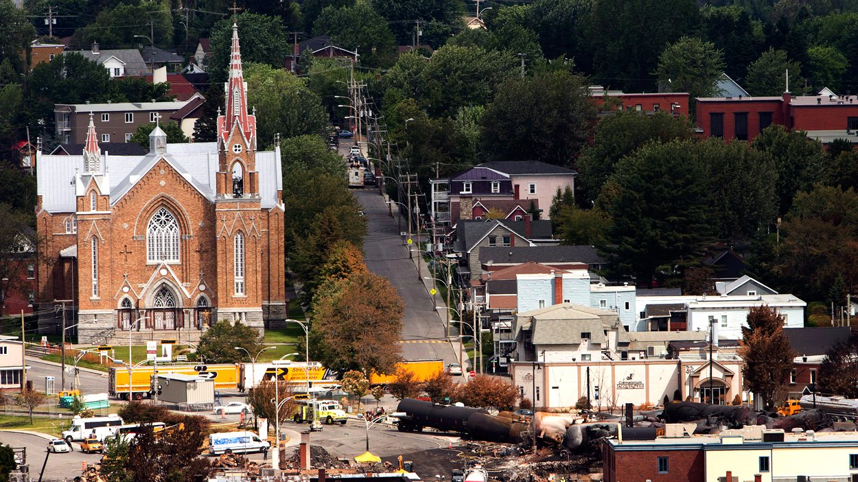 Reconstruction du centre-ville de Lac-Mégantic : anxiété chez les ...