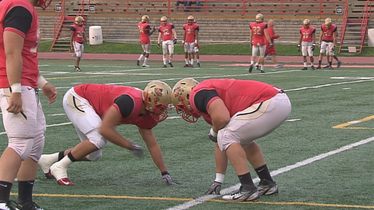 Le Rouge et Or commence la saison avec force | Radio-Canada