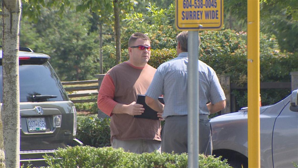 Des notes policières sur le sextuple meurtre de Surrey font surface ...