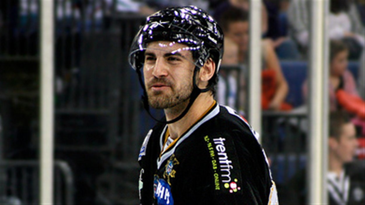 Alex Penner se joint aux Marquis | Radio-Canada