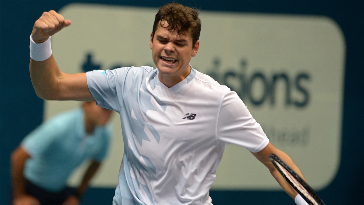 Raonic poursuit sur sa lancée | Radio-Canada