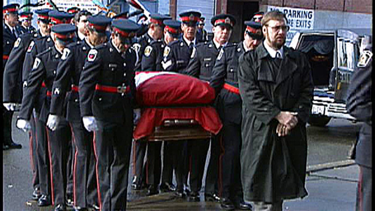 20e anniversaire de la mort de Joe Macdonald | Radio-Canada