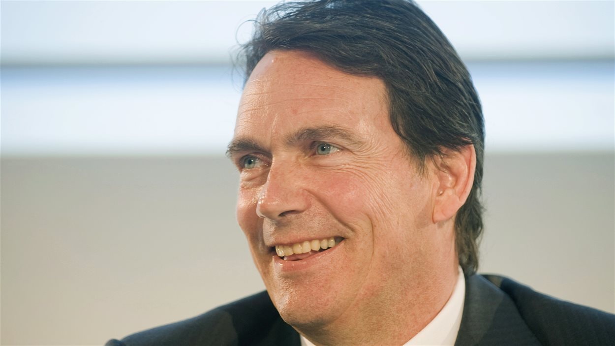 Couillard s'inquiète de la proximité de Péladeau avec le PQ | Radio-Canada