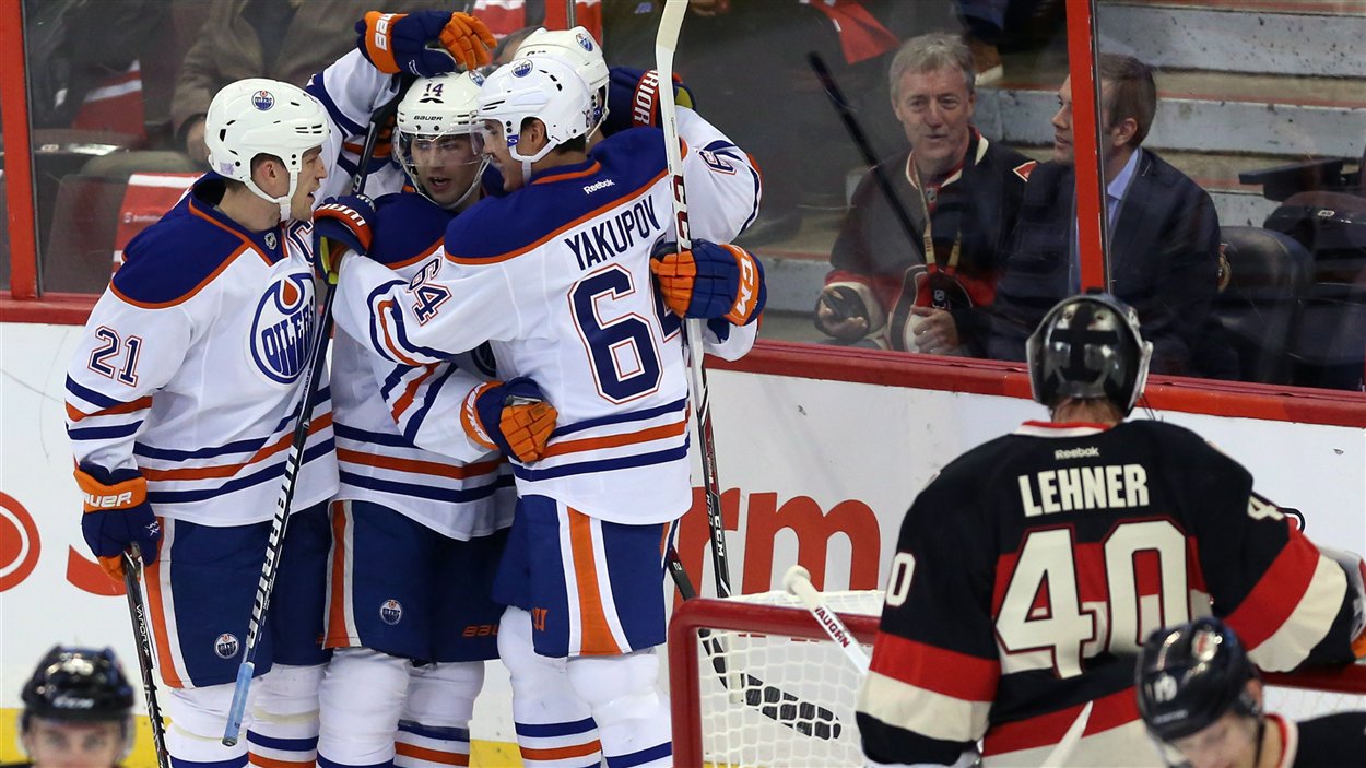 Nugent-Hopkins marque et les Oilers gagnent | Radio-Canada