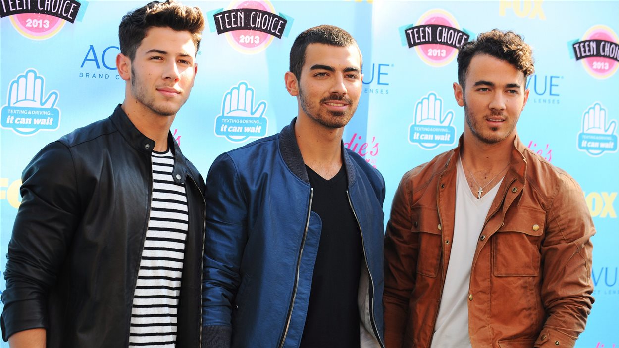 Les Jonas Brothers annoncent leur séparation | Radio-Canada