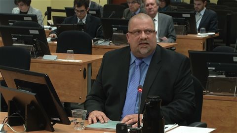 Des élections syndicales sous influence criminelle | Radio-Canada
