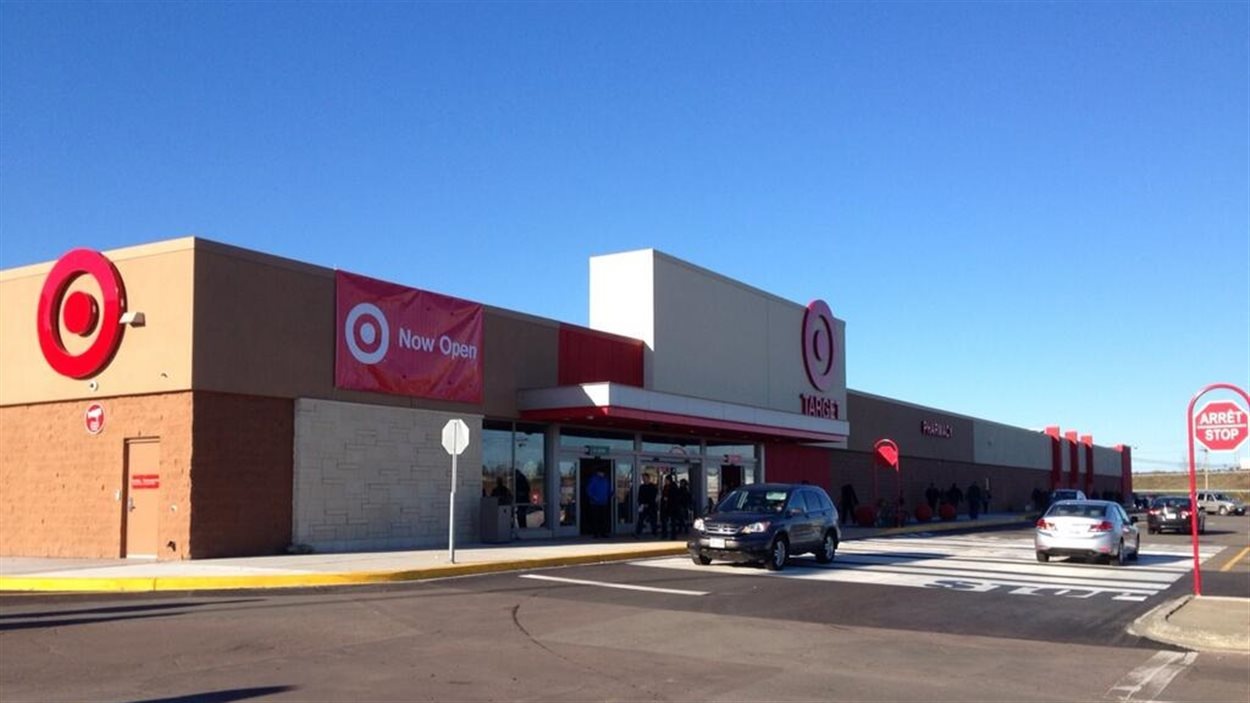 Les magasins Target ouvrent leurs portes | Radio-Canada