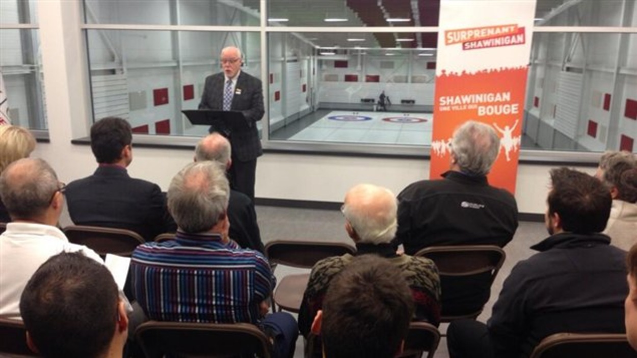 Le Club de curling de Shawinigan passe au mode séduction | Radio-Canada