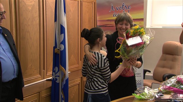 La médaille de l'Assemblée nationale pour avoir sauvé la vie d'Isabella ...