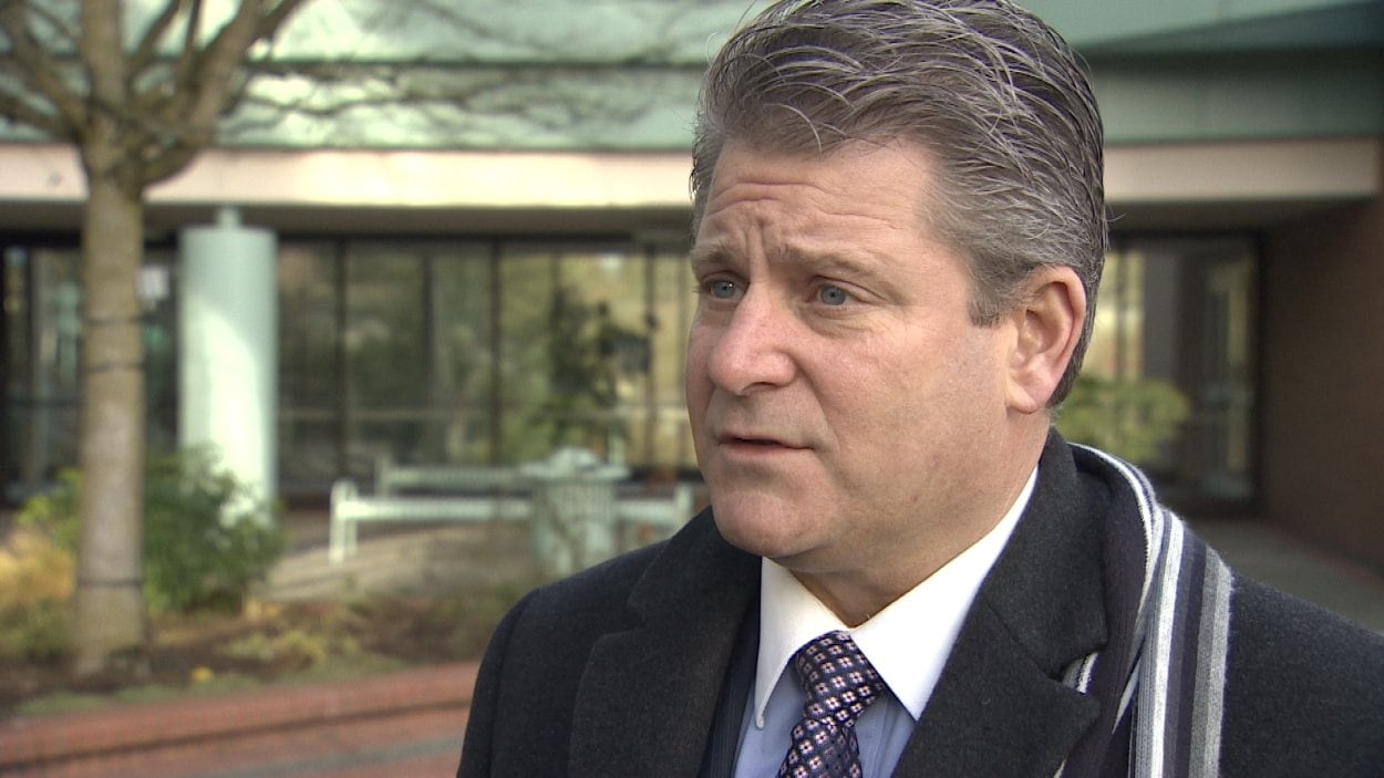 C.-B. : des sans-abri refusent de quitter leur campement d'Abbotsford ...