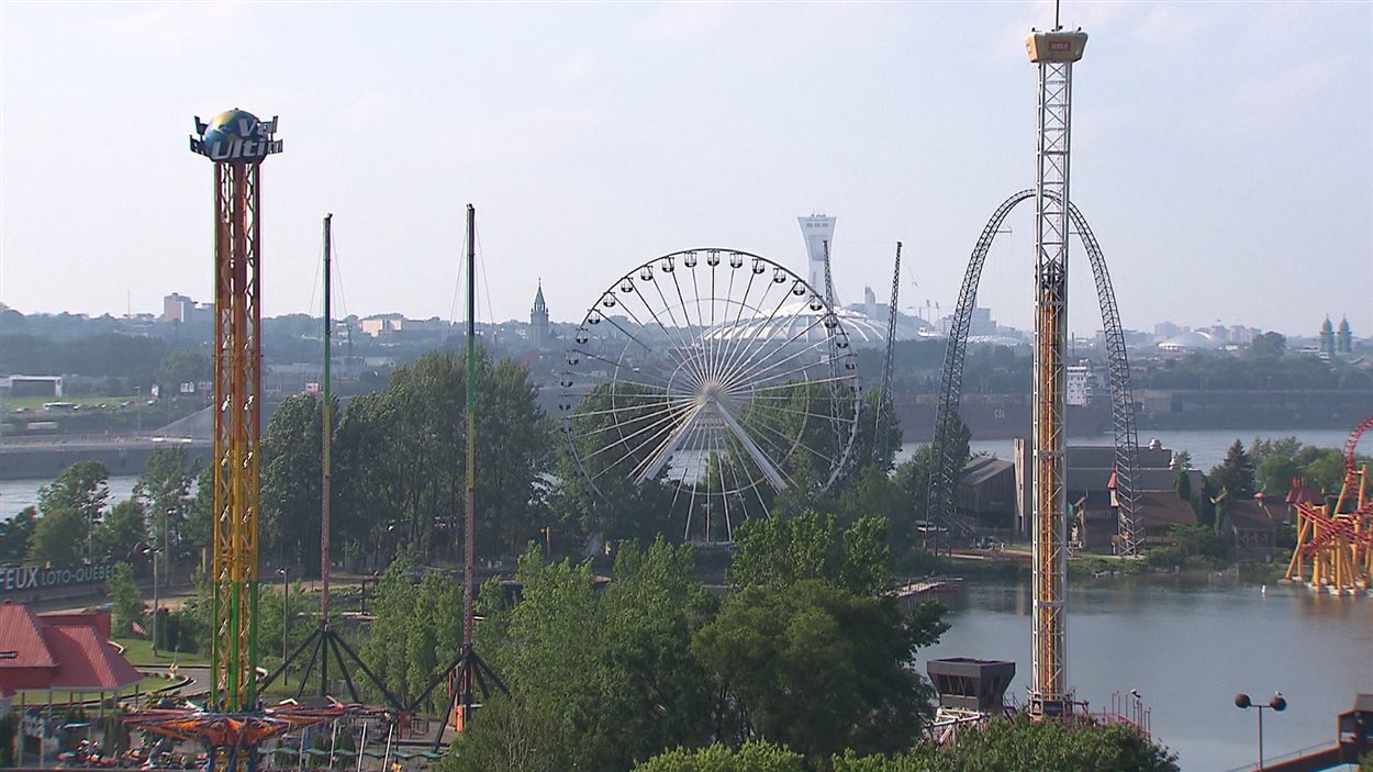 La Ronde ouvre ses portes | Radio-Canada