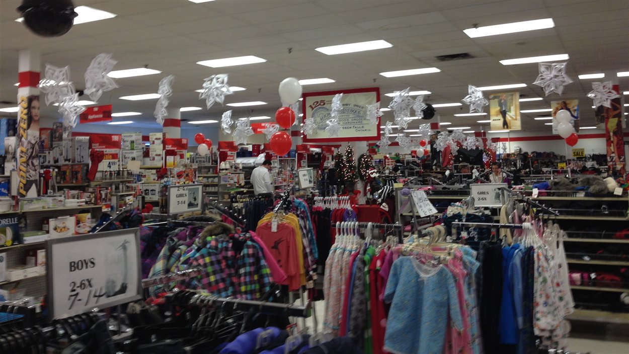 Un magasin général toujours prospère après 125 ans | Radio-Canada