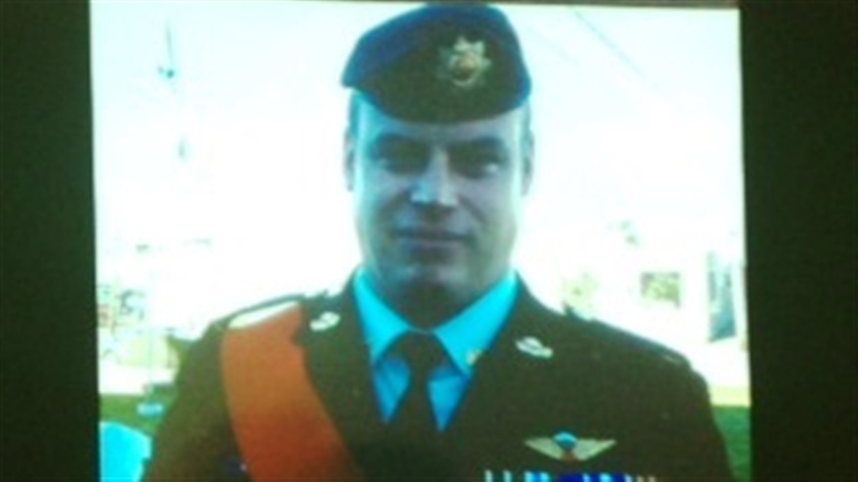 Dernier adieu au militaire Michael McNeil | Radio-Canada.ca