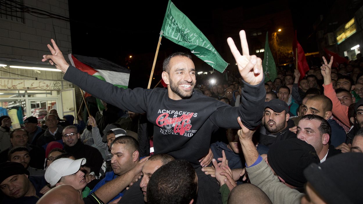 Un détenu palestinien libéré après une longue grève de la faim | Radio ...