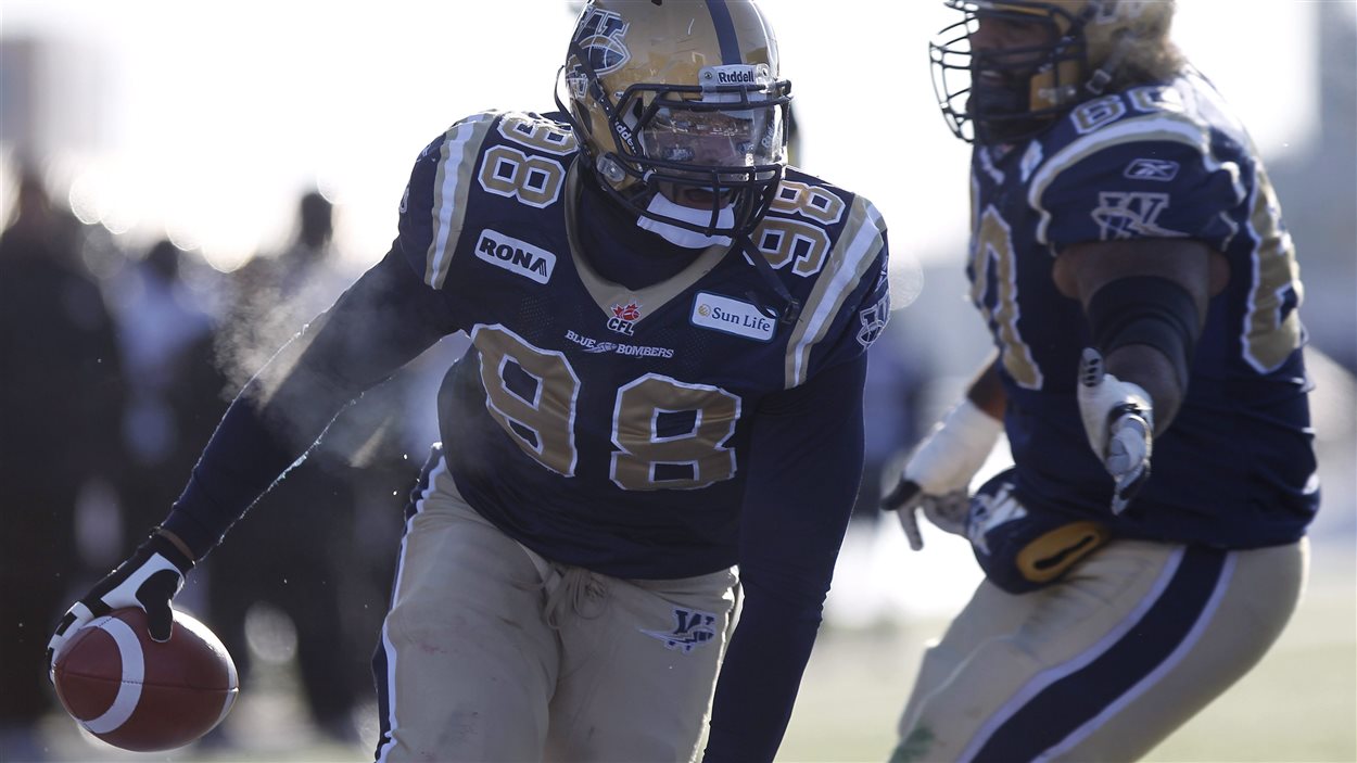 Vega rentre à Winnipeg | Radio-Canada