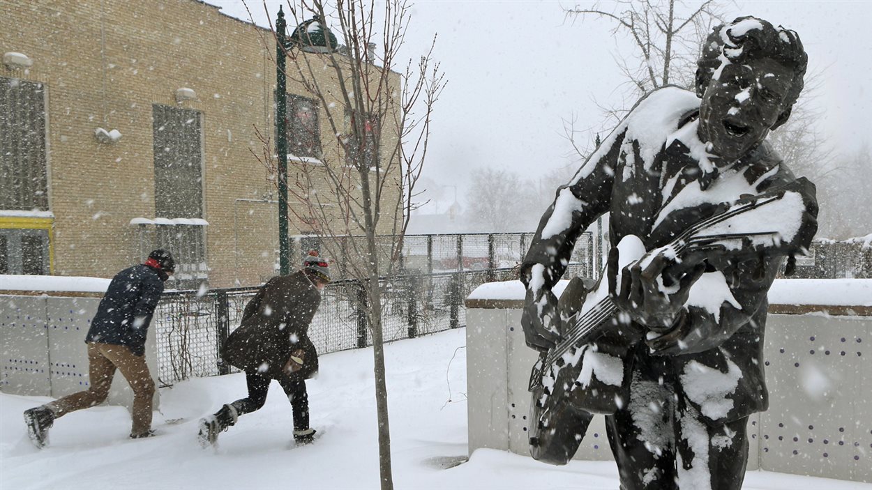 Froid extrême, pannes, tempête et pluie verglaçante | Radio-Canada