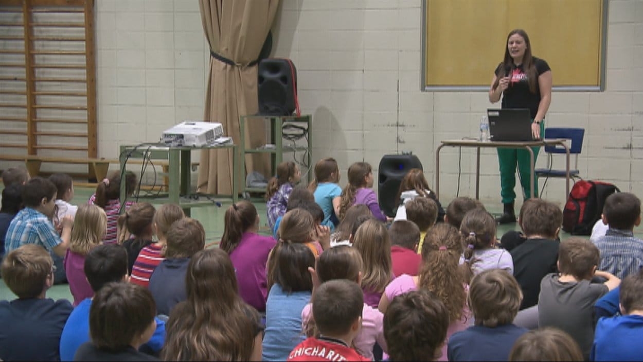 Une nageuse inspirante pour les jeunes | Radio-Canada