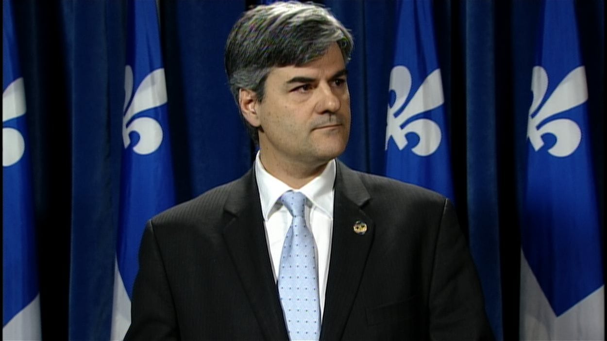 La CAQ craint une hausse de la taxe sur l'essence | Radio-Canada