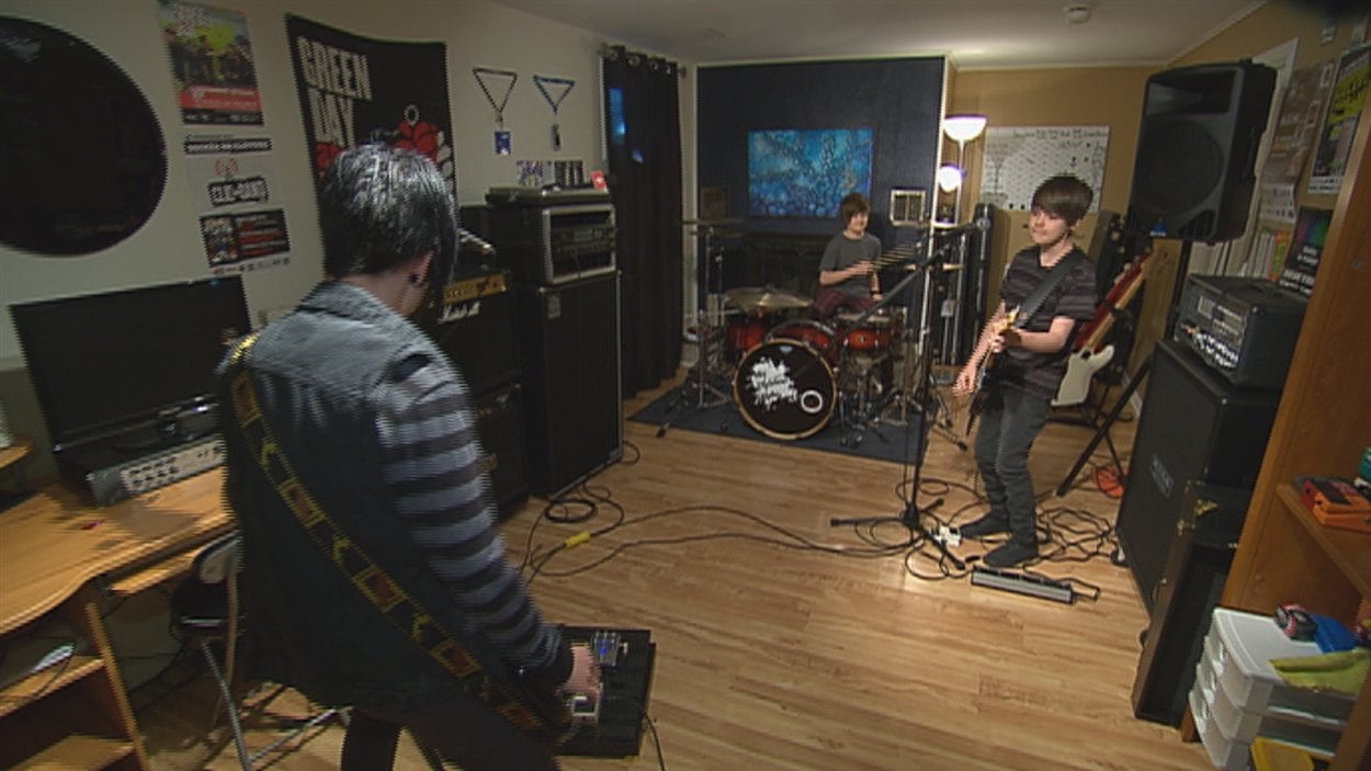 My Hidden Side gravit les échelons du monde de la musique | Radio-Canada