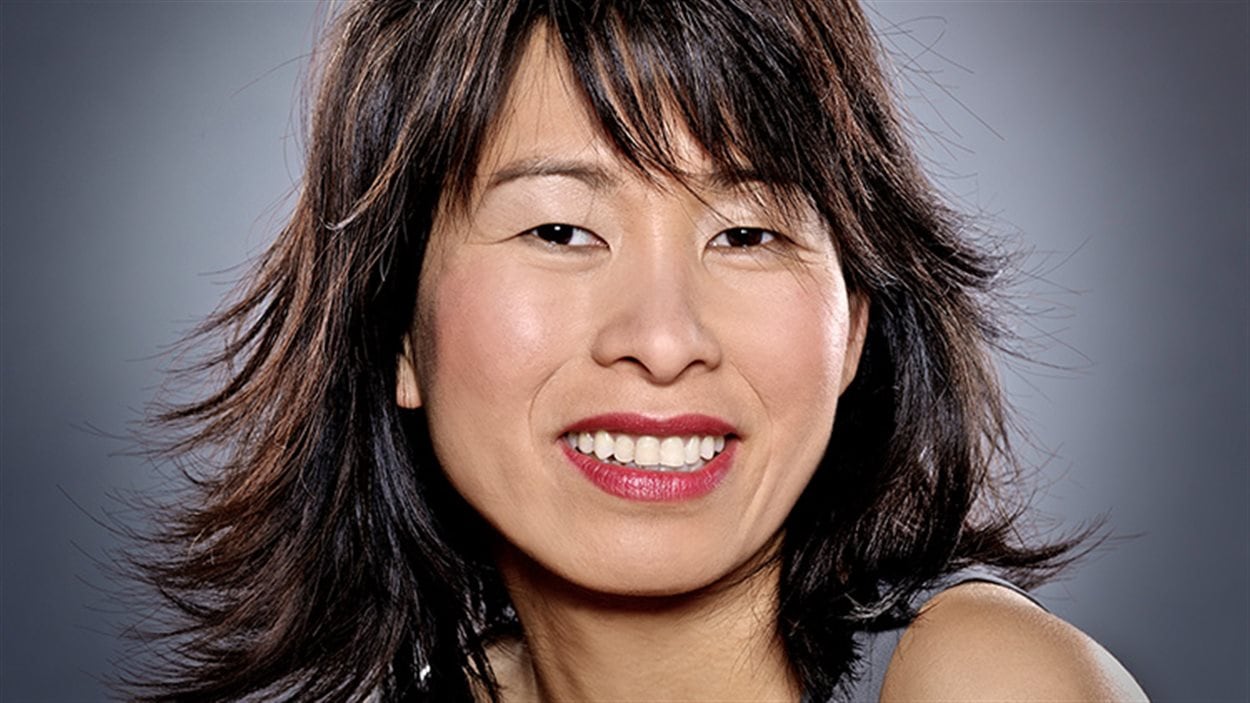 Kim Thúy se prête au jeu du questionnaire Laferrière | Radio-Canada