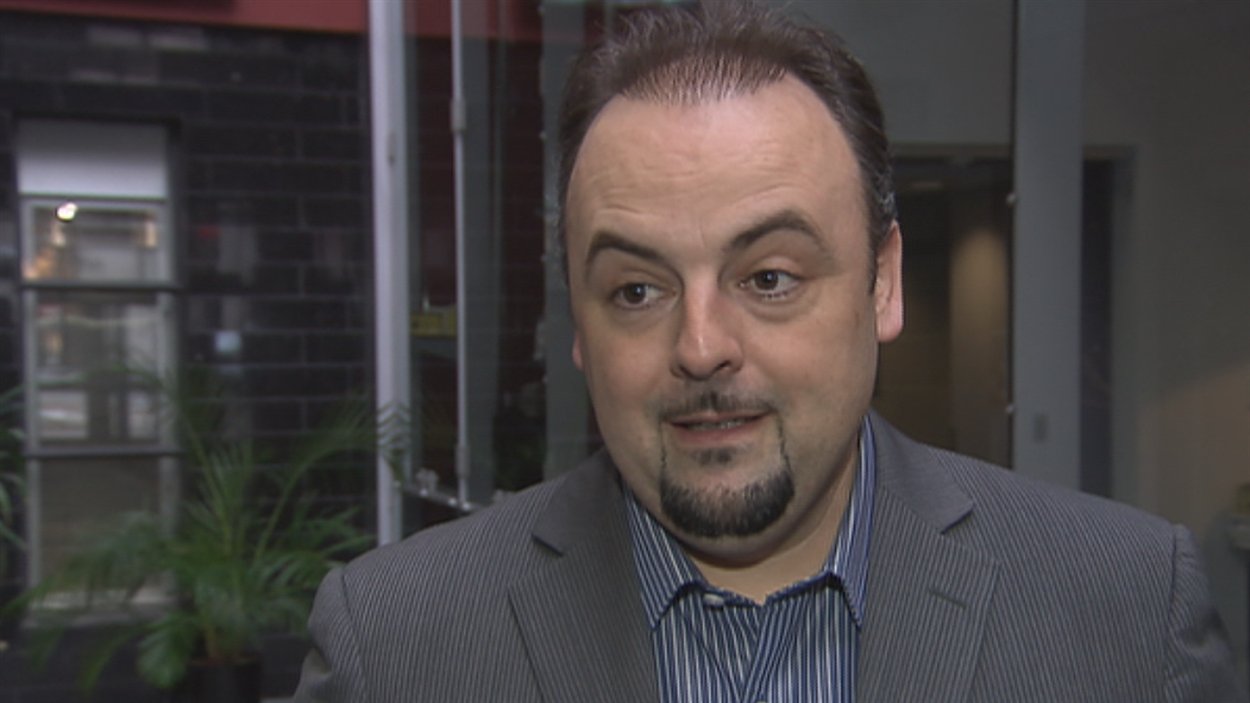 Recours collectif autorisé contre sept grands magasins | Radio-Canada