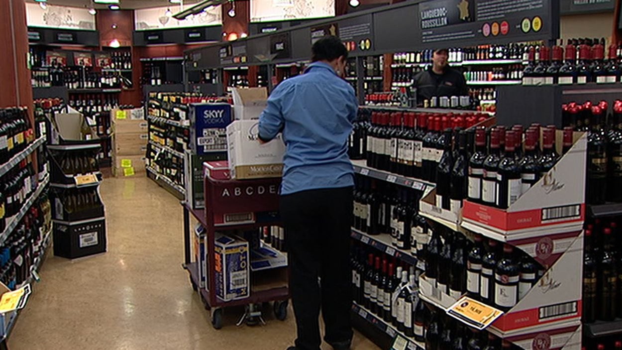 La SAQ augmente ses prix... et ses profits | Radio-Canada