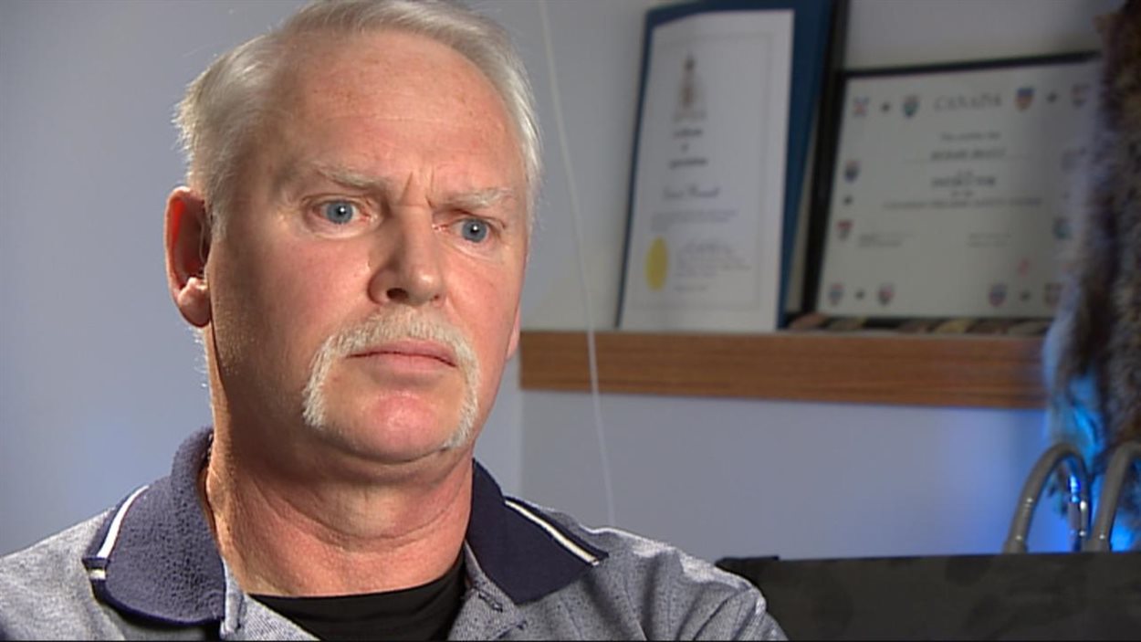 Armes à feu : un instructeur délivre des permis en soufflant les ...