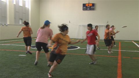 Tournoi provincial d'ultimate frisbee | Radio-Canada