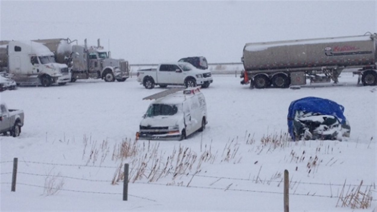 Un Carambolage Fait Un Mort Et Cinq Blessés Au Nord De Calgary Radio