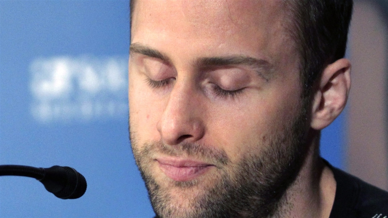 Peverley rend visite à ses coéquipiers | Radio-Canada