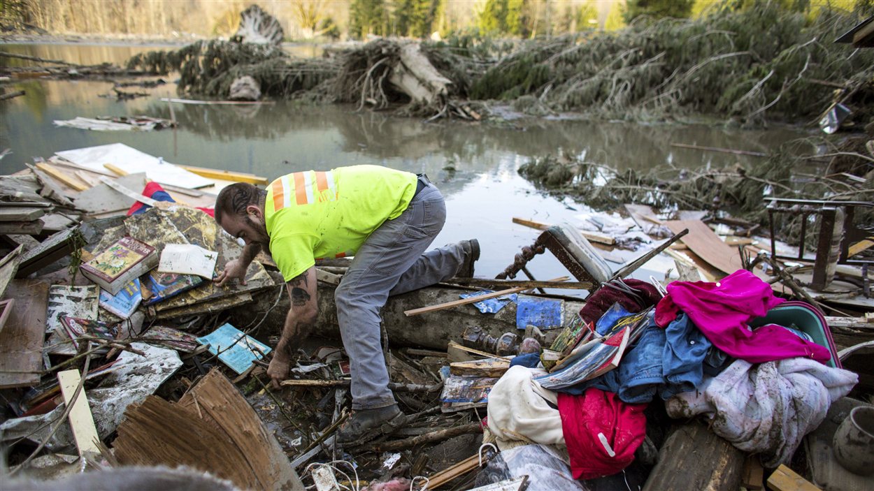 Le nombre de disparus tombe à 90 dans l'État de Washington | Radio-Canada