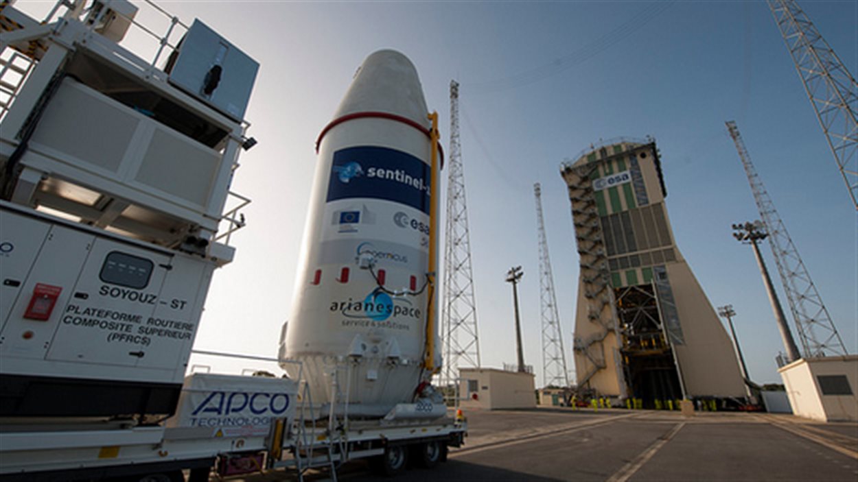 Sentinel-1A dans l'espace pour surveiller la Terre | Radio-Canada