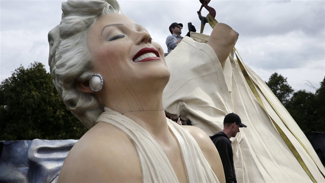 Une statue géante de Marilyn Monroe traverse les É.-U. | Radio-Canada