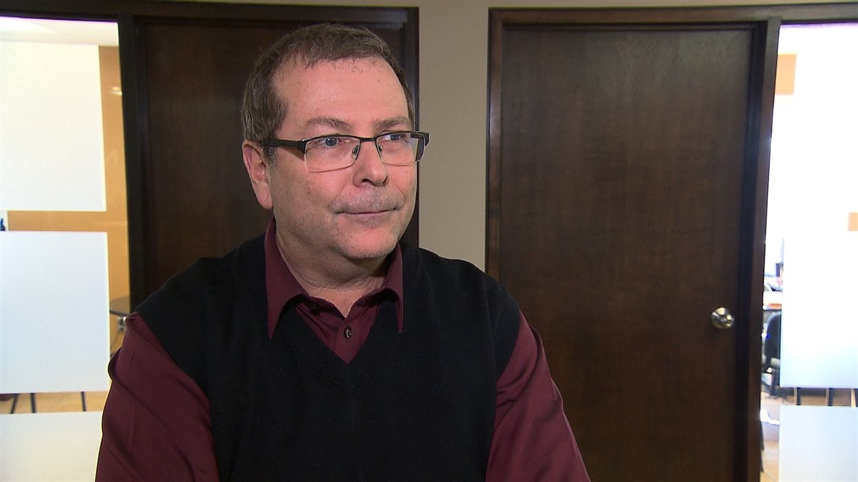 Métal 7 change de mains | Radio-Canada