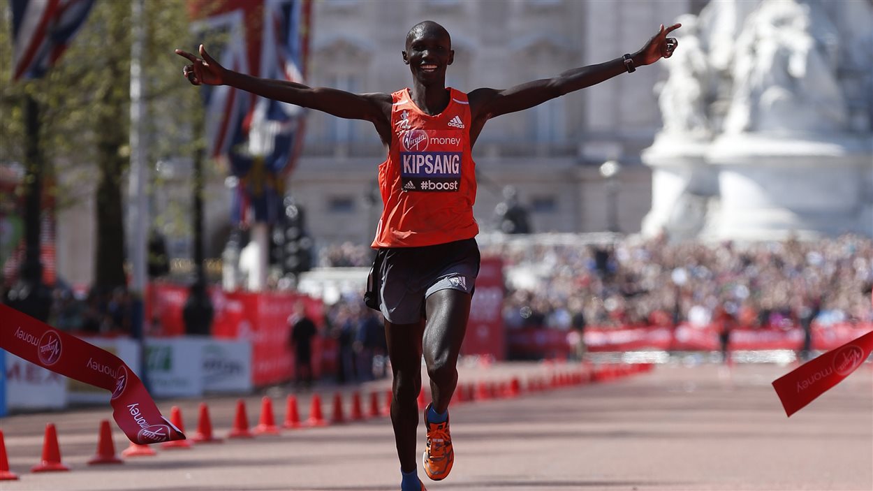 Kipsang rate un contrôle antidopage | Radio-Canada