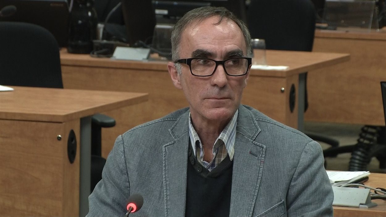 Lorsque le MTQ bafoue ses propres règles… | Radio-Canada