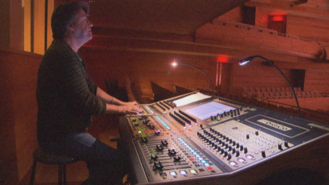 La touche de Larry O'Malley à la Symphonie rapaillée | Radio-Canada.ca