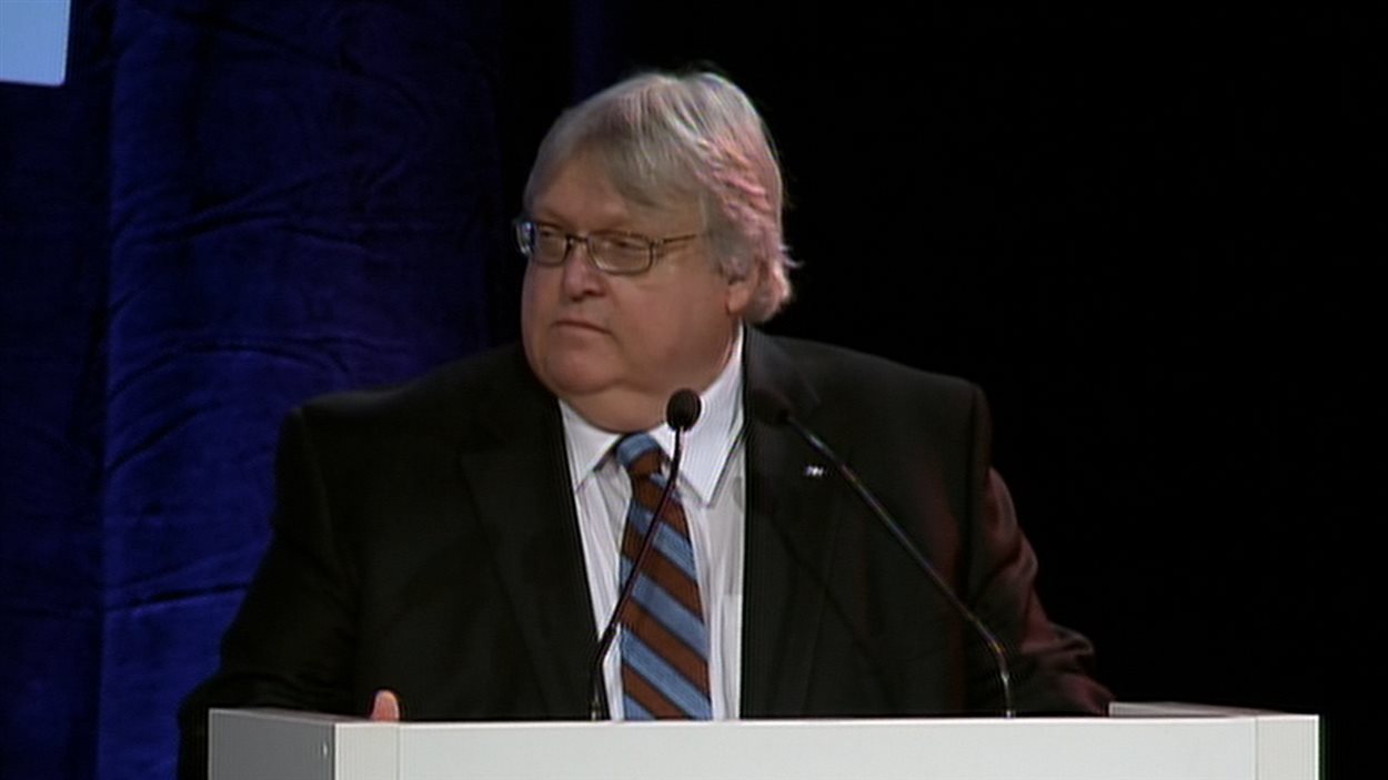 Barrette propose une vision plus interventionniste en santé | Radio ...