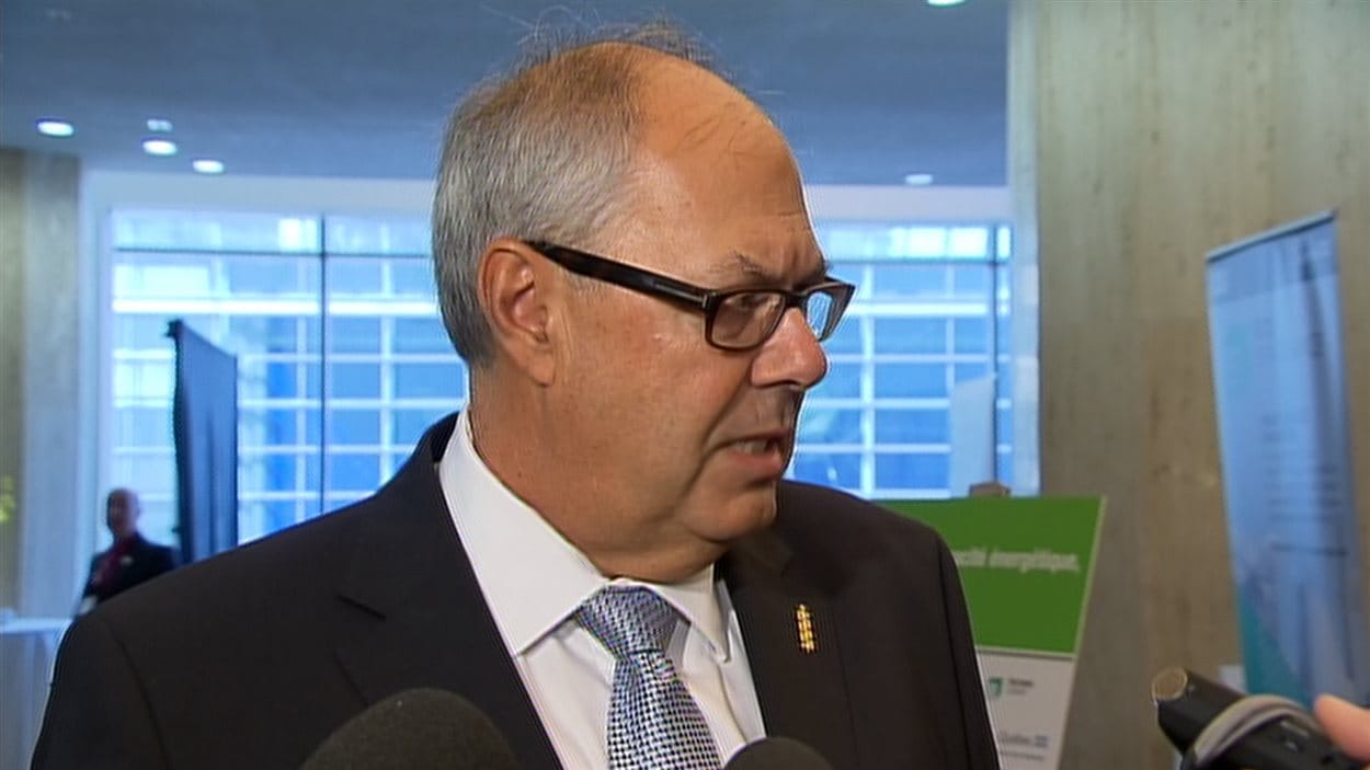 Barrette propose une vision plus interventionniste en santé | Radio-Canada