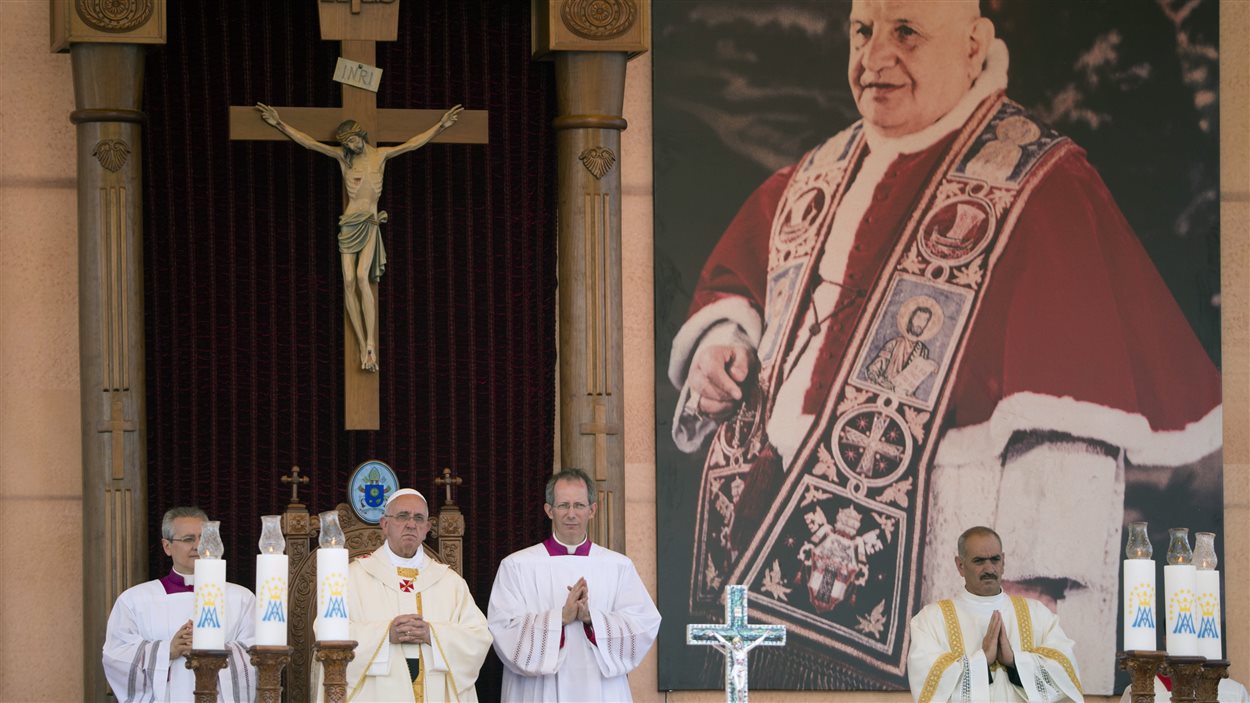 En visite en Jordanie, le pape lance un appel à la paix | Radio-Canada