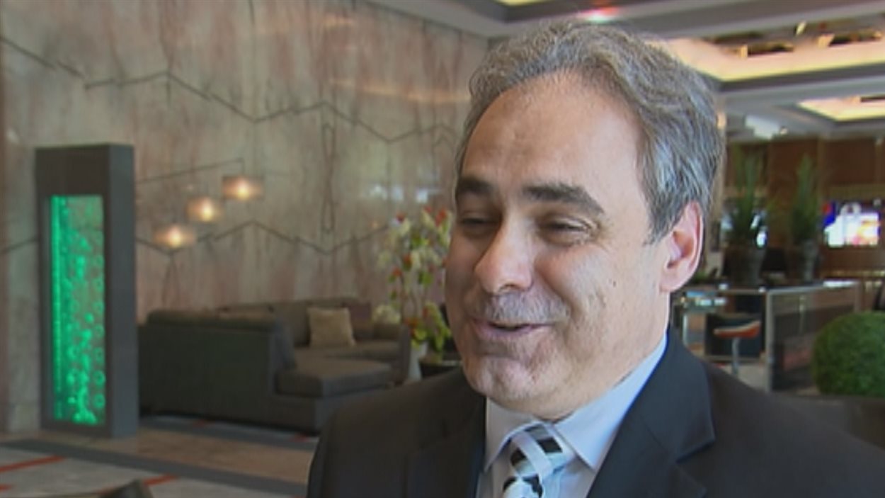 L’Hôtel Le Concorde rouvre ses portes | Radio-Canada