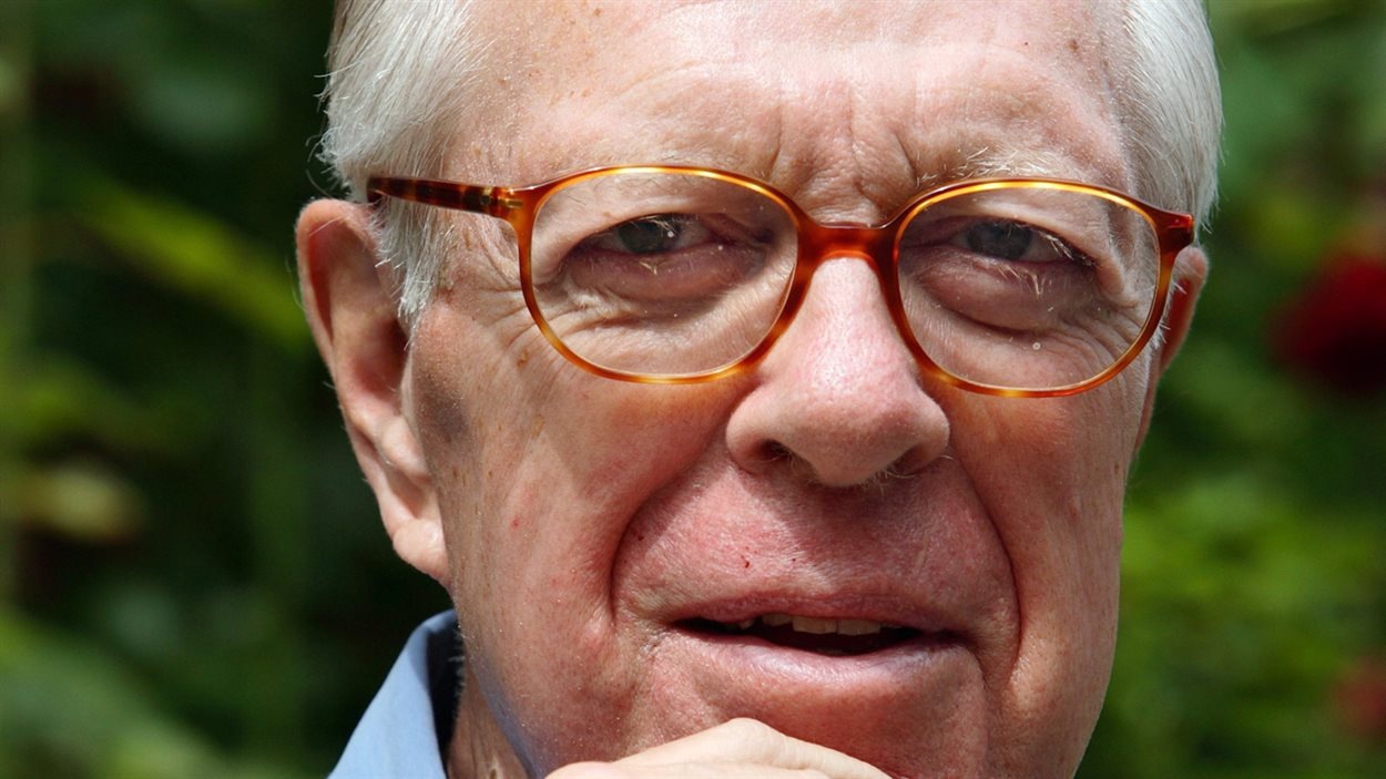 Knowlton Nash, ancien lecteur de nouvelles de CBC, est décédé | Radio ...