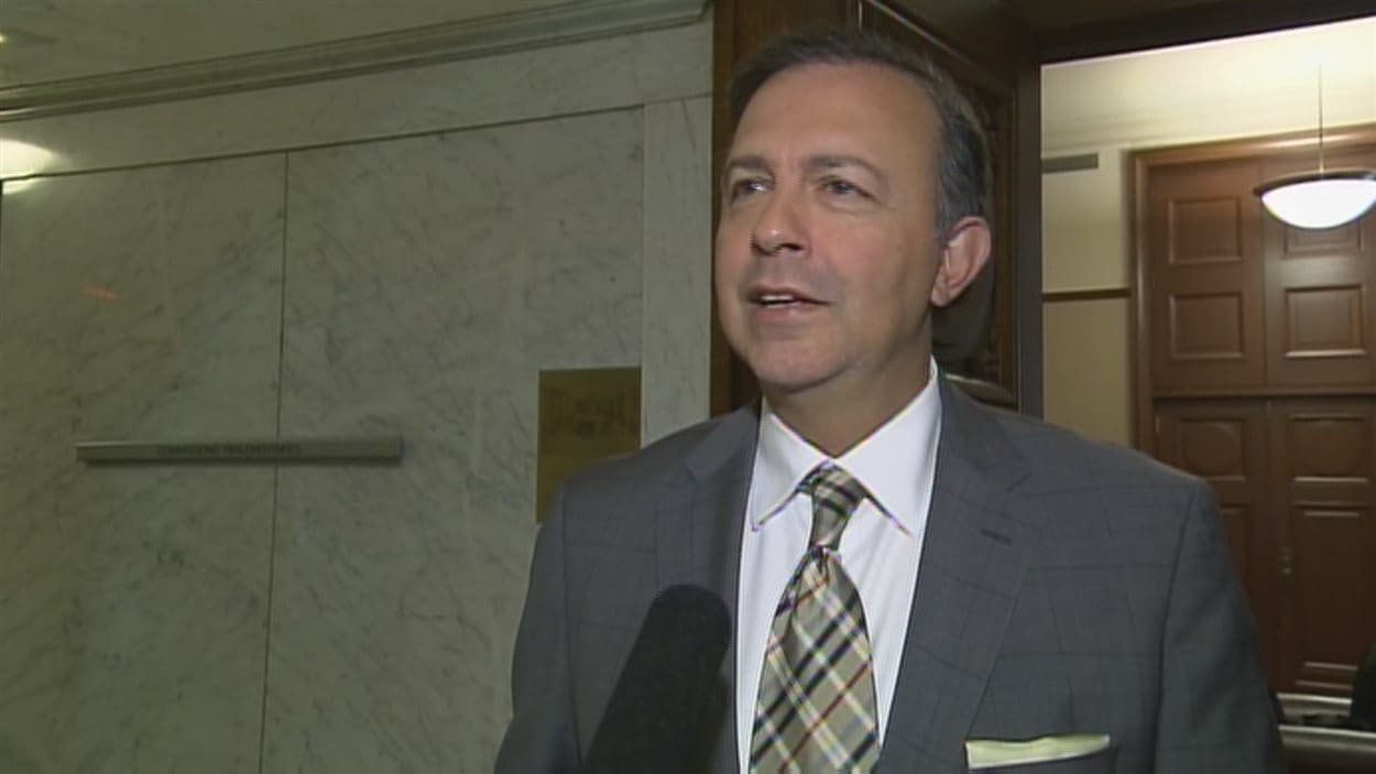 Budget libéral : « On va honorer nos engagements », dit Sam Hamad ...