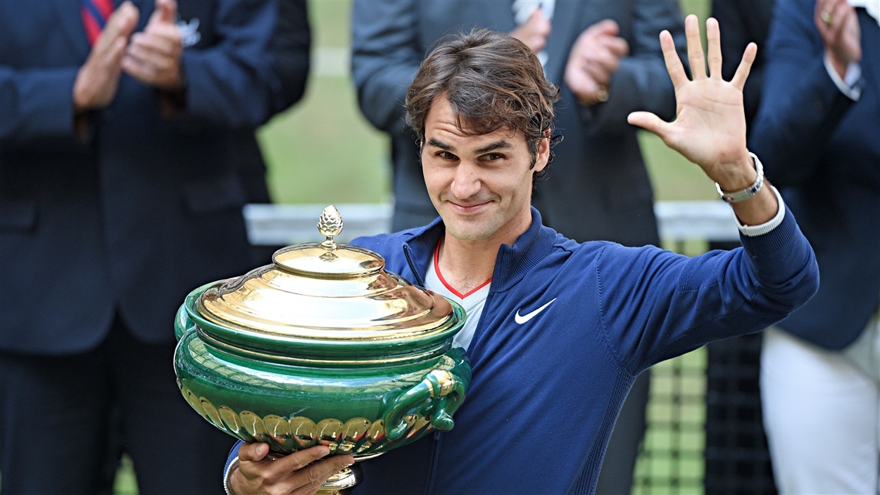 Un septième titre pour Federer | Radio-Canada