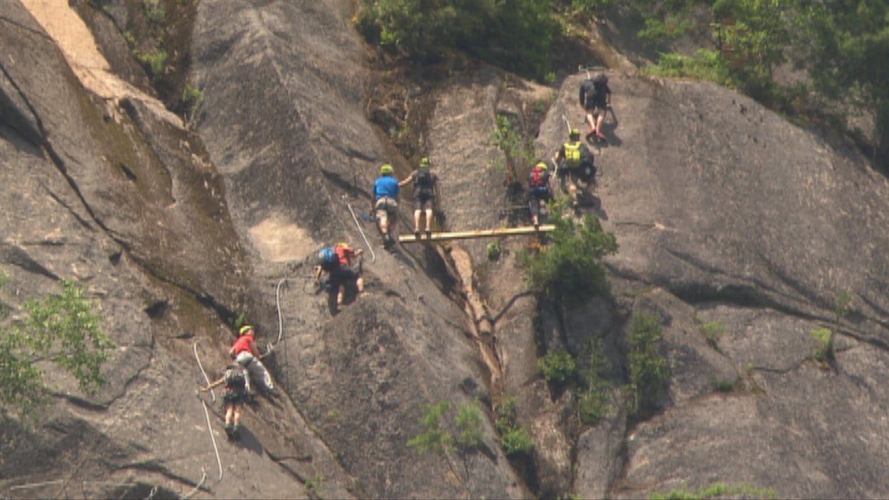 Un nouveau parcours de via ferrata au Parc national du Fjord-du ...