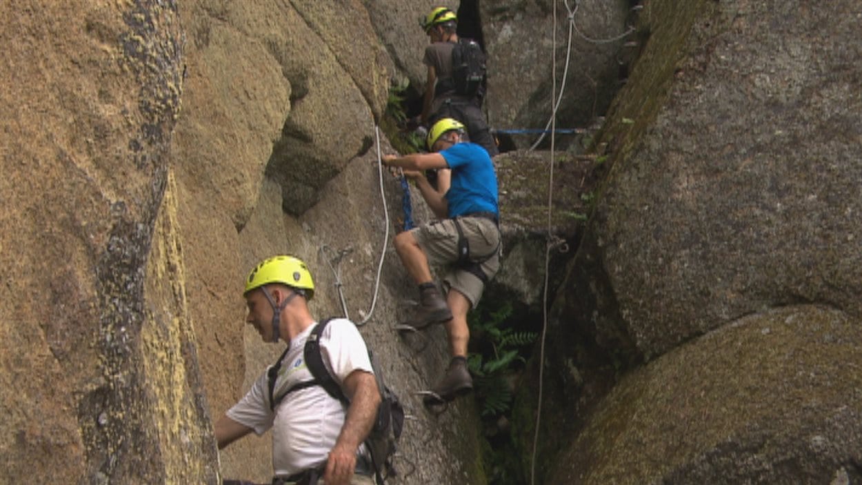 Un nouveau parcours de via ferrata au Parc national du Fjord-du ...