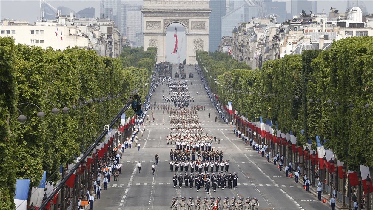 La France célèbre sa fête nationale | Radio-Canada.ca
