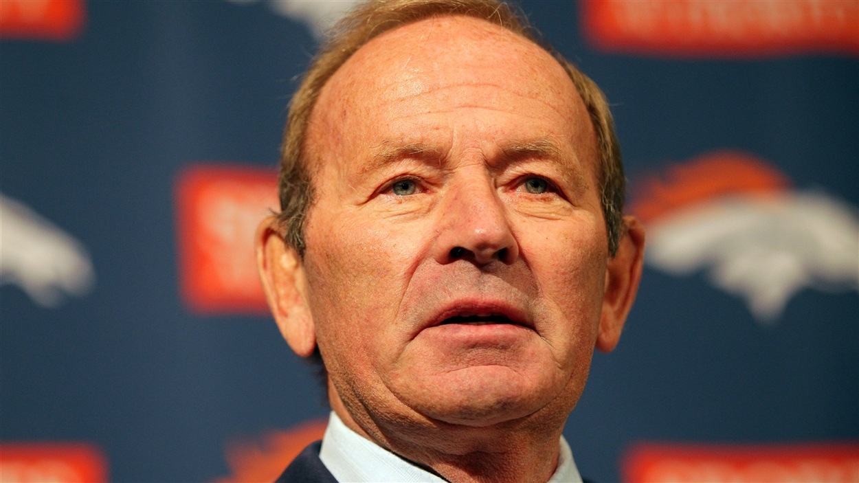 La maladie d'Alzheimer éloigne Bowlen des Broncos | Radio-Canada